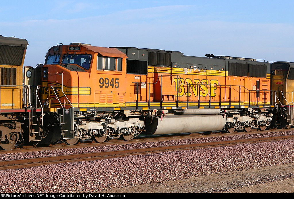 BNSF 9945